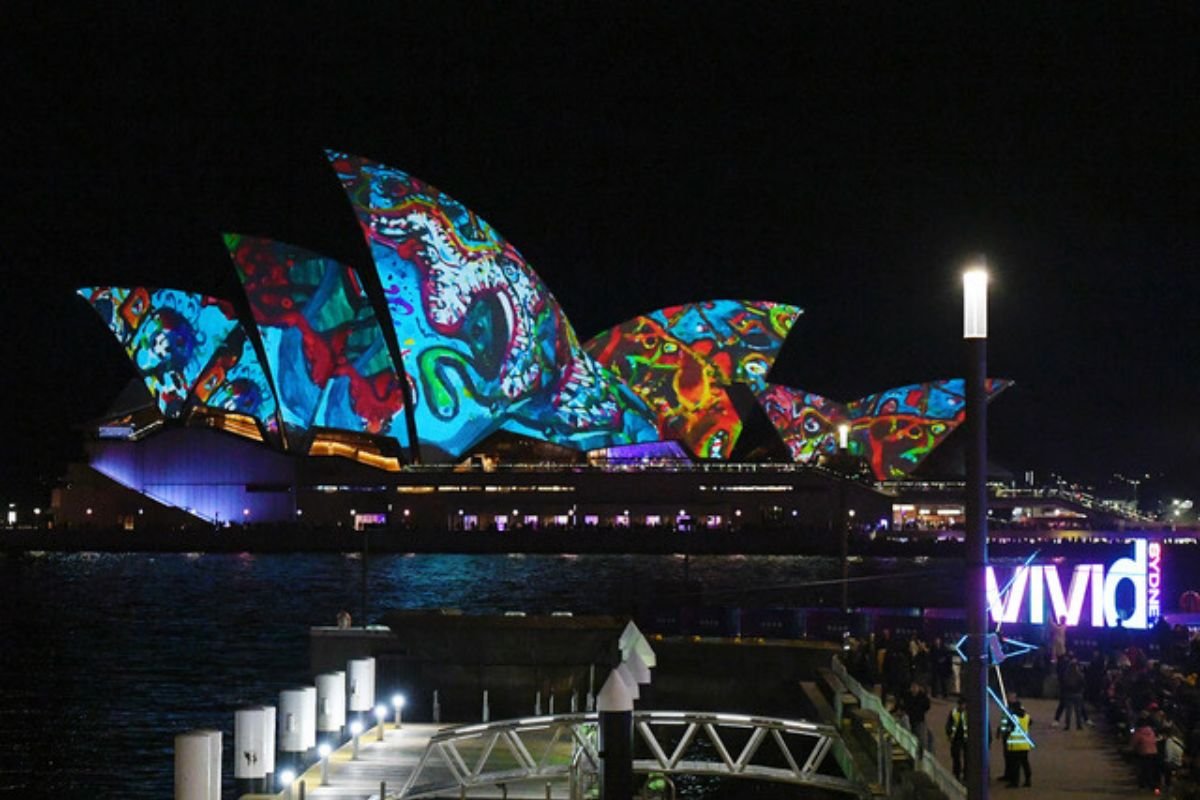 Vivid’s “Vale” to Australian Artist John Olsen